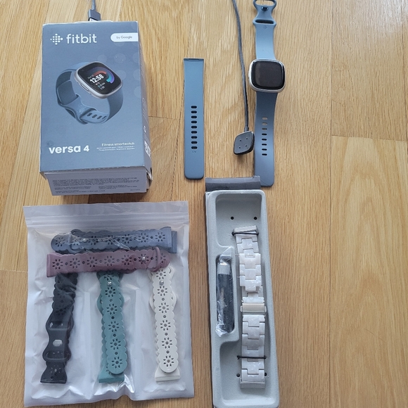 fitbit | Wearables | Fitbit Versa 4 Bundle Like New | Poshmark